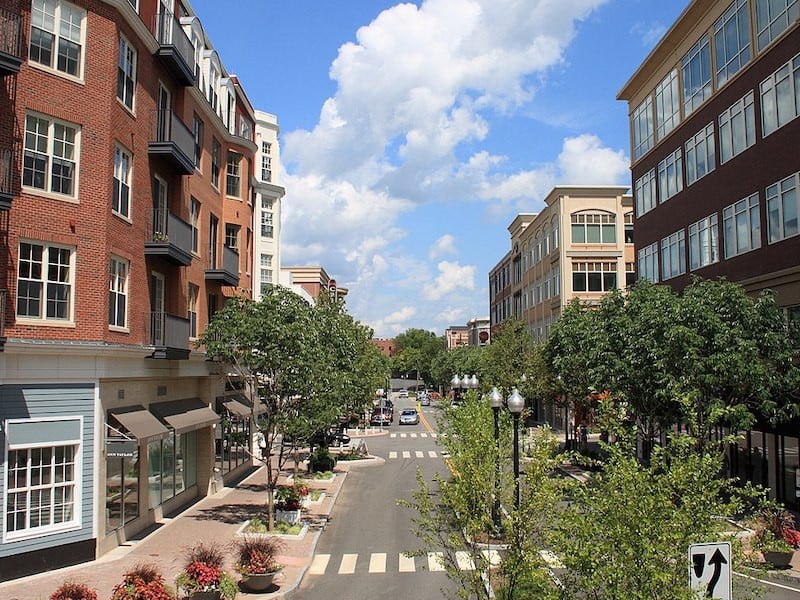 West Hartford, CT Roofing & Siding | Graves Brothers